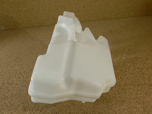 LAND ROVER WINDSHIELD RESERVOIR TANK DISCOVERY SPORT EVOQUE LR025760 | eBay