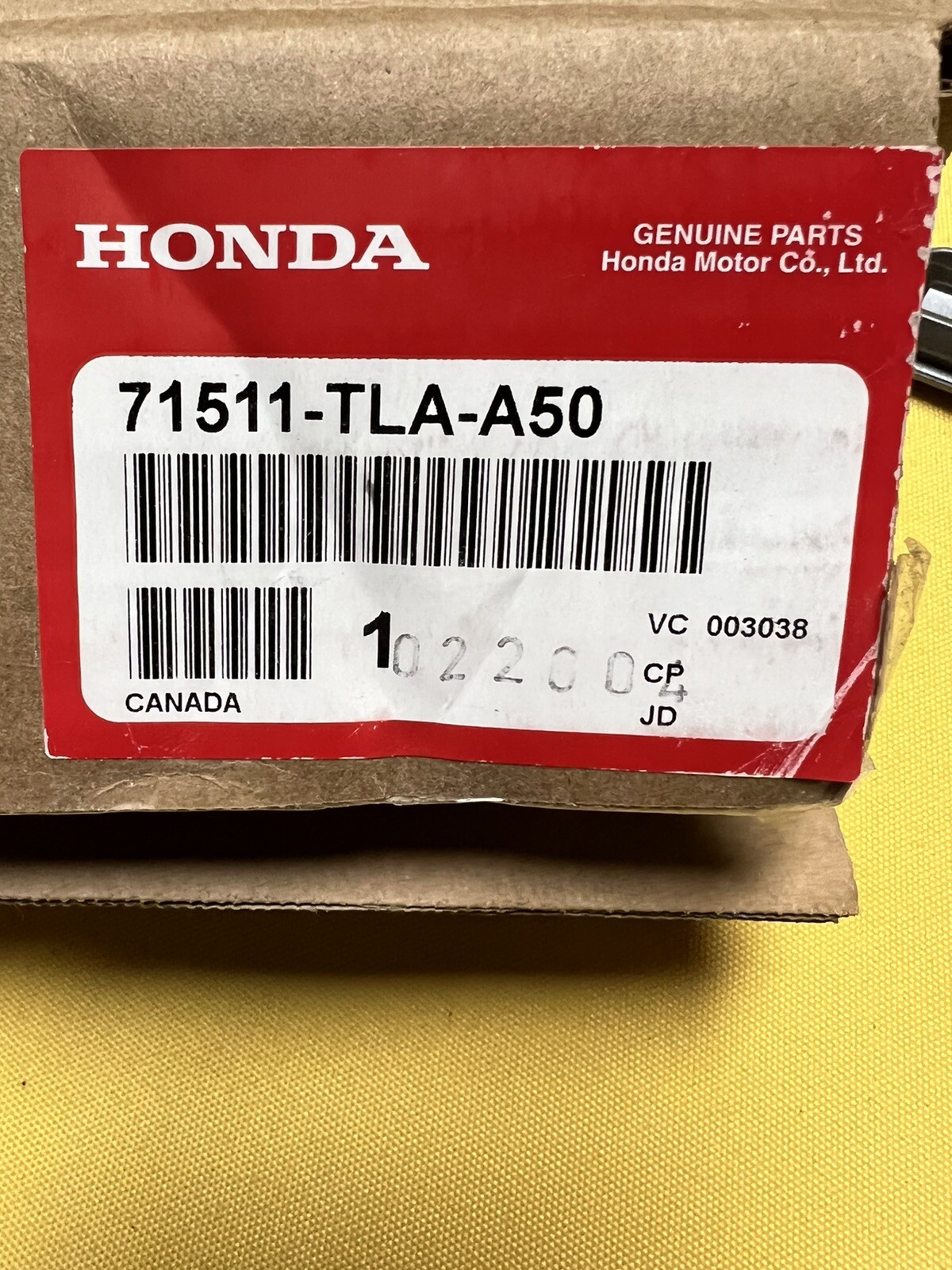 2020-2021 Honda CR-V REAR Bumper CENTER MOLDING Silver 71511-TLA-A50 ...