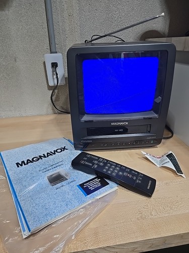 Vintage Magnavox CCR095 9" Portable CRT TV VCR Combo Retro Gaming (VCR ...