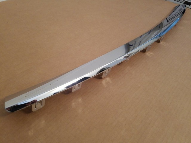 Bumper Face Bar Trim Molding Step Pad Rear Buick Enclave GM1144103 ...