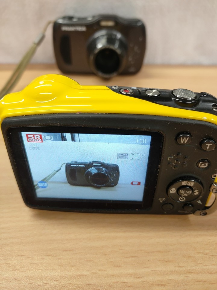 Fujifilm Underwater Digital Camera FinePix XP80 14.0MP 1080p Wi-Fi | eBay