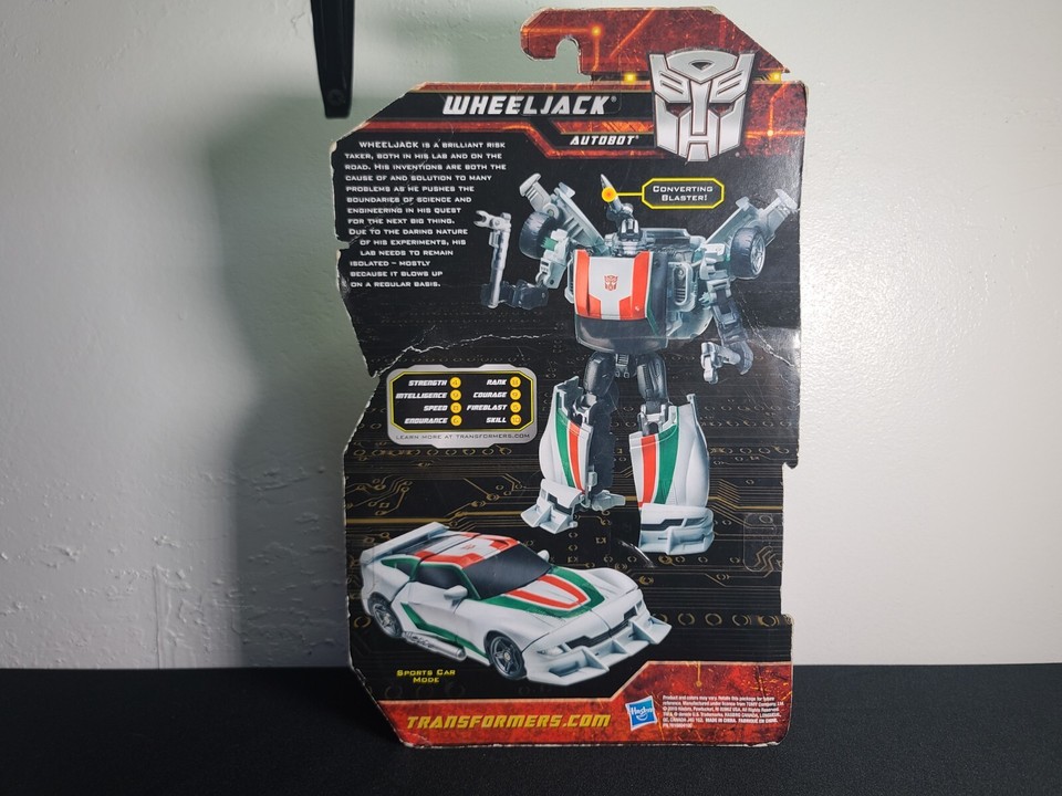 Transformers Generations WHEELJACK Deluxe Class Classics Universe MOC ...