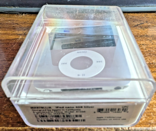 Apple iPod Nano 3rd Generation 4GB Silver A1236 w/ Original Box - Parts ...