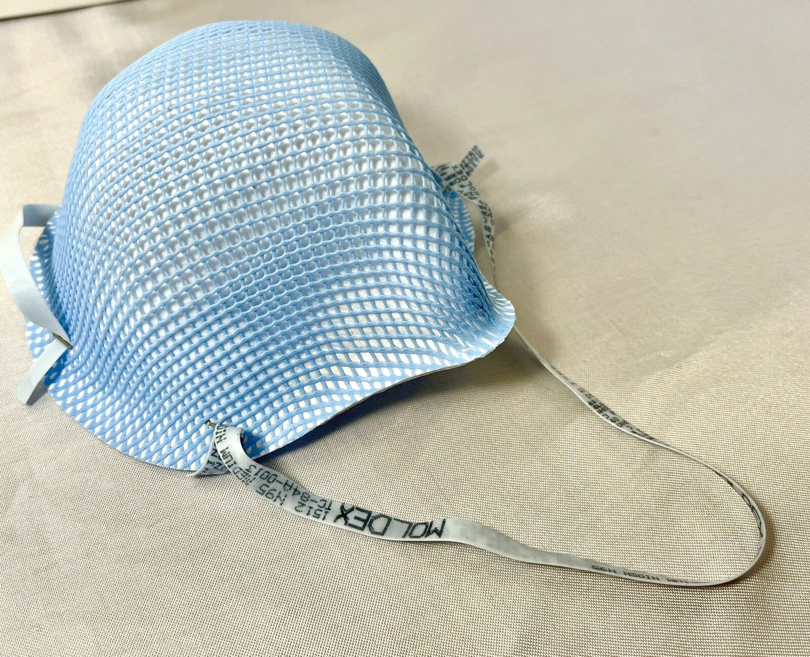 N95 Masks 20 Moldex 1513 Respirator Surgical New Medium 20 per box Made ...