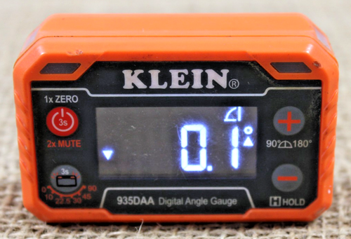 Klein Digital Angle Gauge With Angle Alert Magnetic 935DAA Tool | eBay