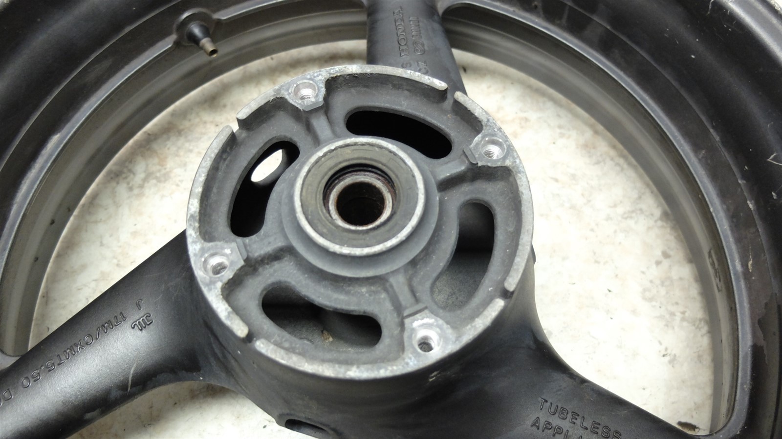 06 Honda CB 900 919 CB900 CB919 F Hornet rear back wheel rim | eBay