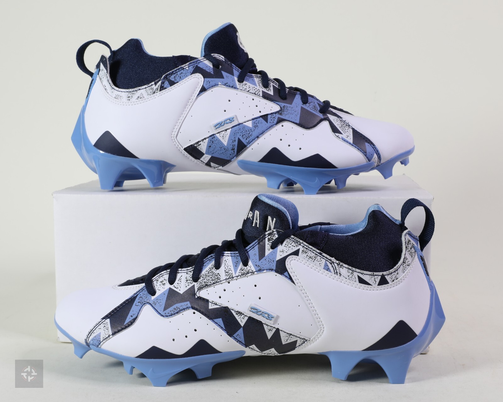 Nike Jordan 7 Low Vapor Edge UNC Player Exclusive Football Cleats Mens ...