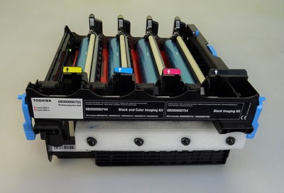 original TOSHIBA 6B000000755 Photoconductor Unit, black und color ...