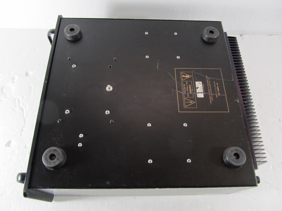 PS Audio Delta 100 Home Power Amplifier - 200x2 @ 4 Ohm - Rack Handles ...