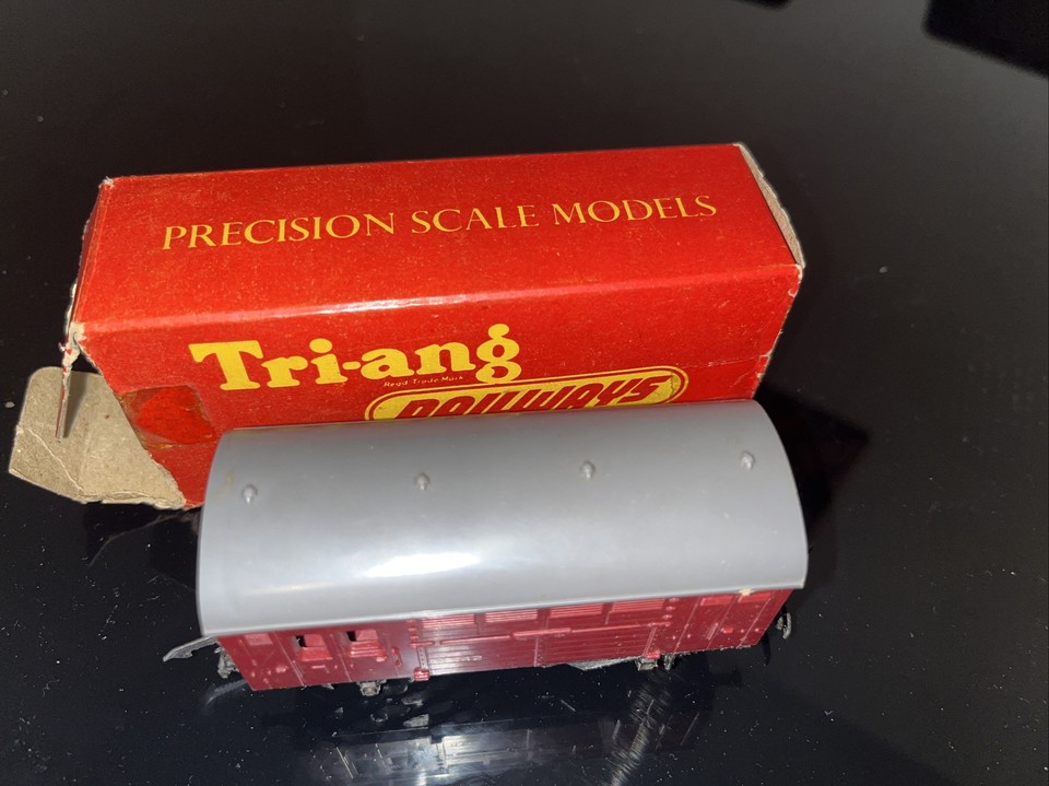 TRIANG OO GAUGE BR HORSE BOX B542 R123 | eBay