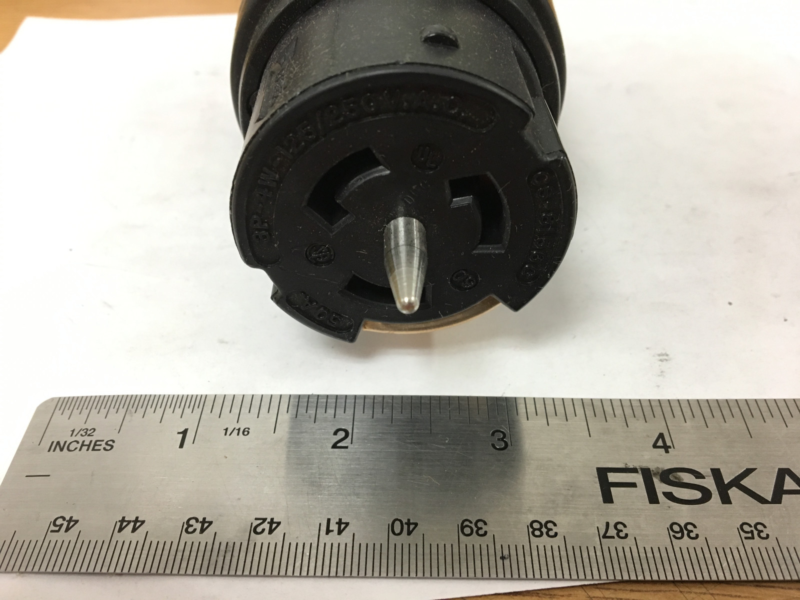 Hubbell HBL7716C & CS8156C Twist Connector | eBay