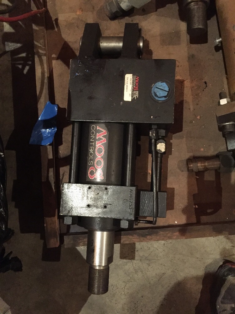 MOOG HYDRAULIC CYLINDER MODEL 856-165 CONTROLS P/N 6005614 | eBay