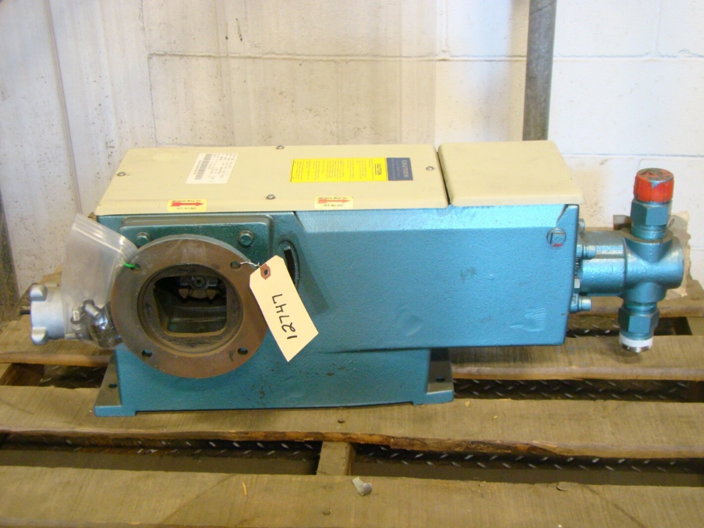 Milton Roy Milroyal Pump, 235psi , MB1-M95-P281 | eBay