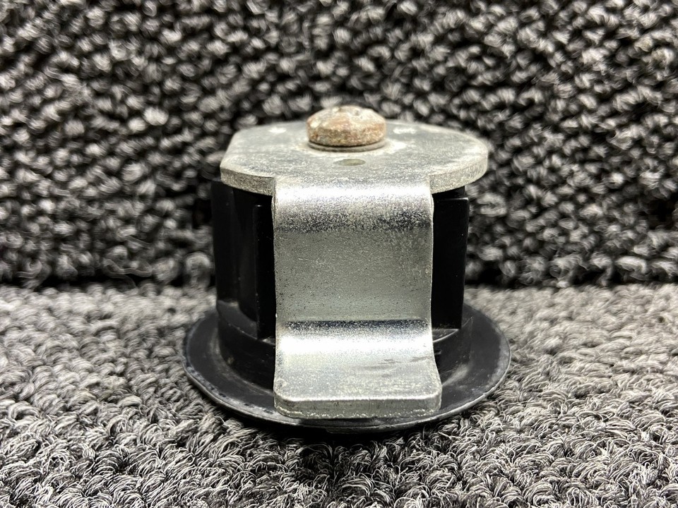 20273-001 Cirrus SR20 Cabin Door Push Button Lock LH or RH (Minus Key ...