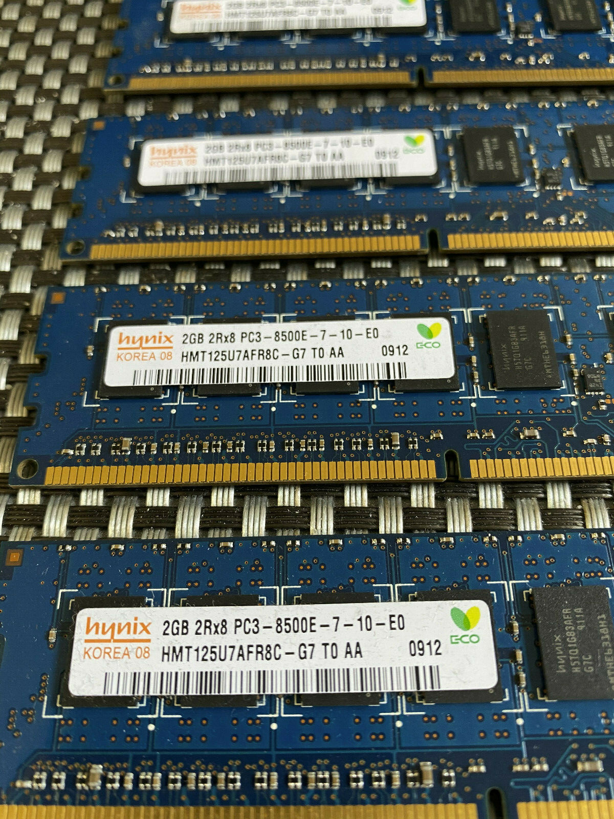 Lot of 8 (16GB-8X2GB) 2.0GB PC8500 DDR3 ECC 1066MHz 240 Pin OWC/Hynex ...
