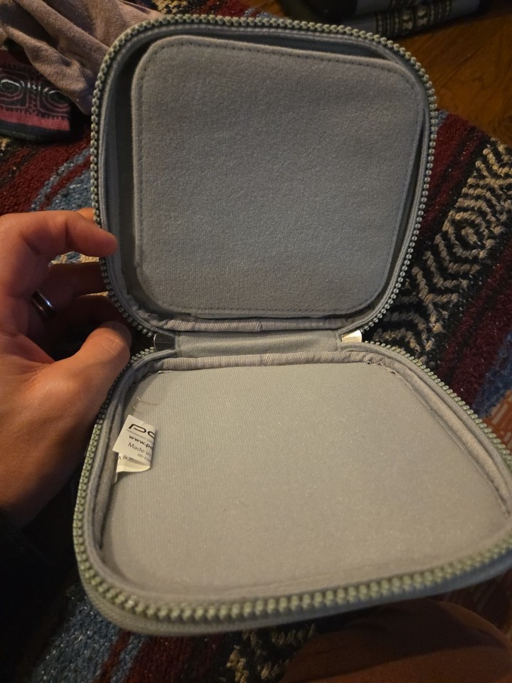 Nintendo 2DS Mario Carrying Case With Slots For Games | eBay