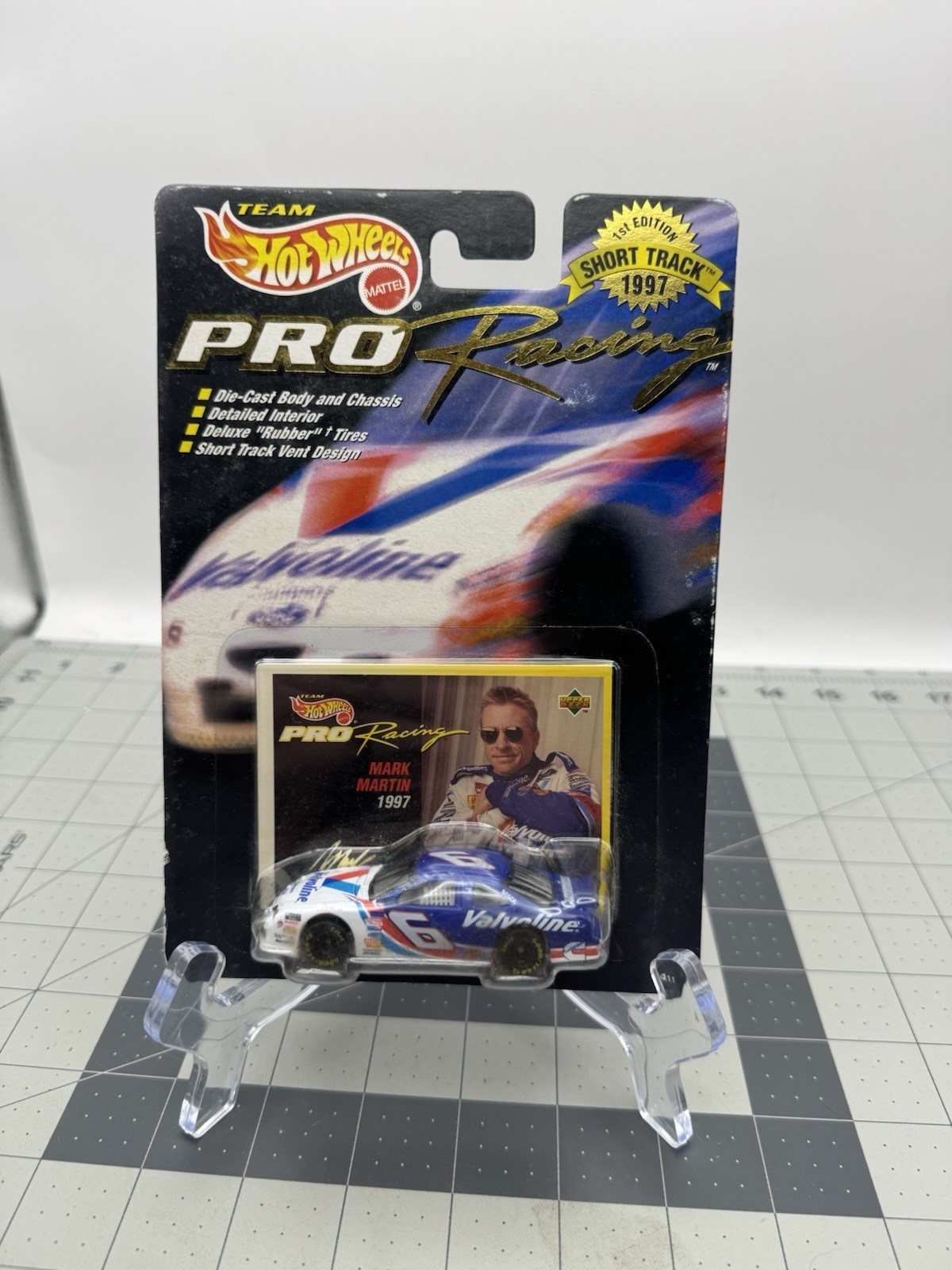 1997 Hot Wheels Pro Racing Short Track #6 Mark Martin 1:64 Diecast | eBay