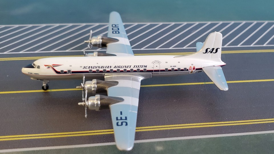 Aeroclassics ACSAS067 SAS Scandinavian Airlines DC-6 SE-BDR Diecast 1/ ...