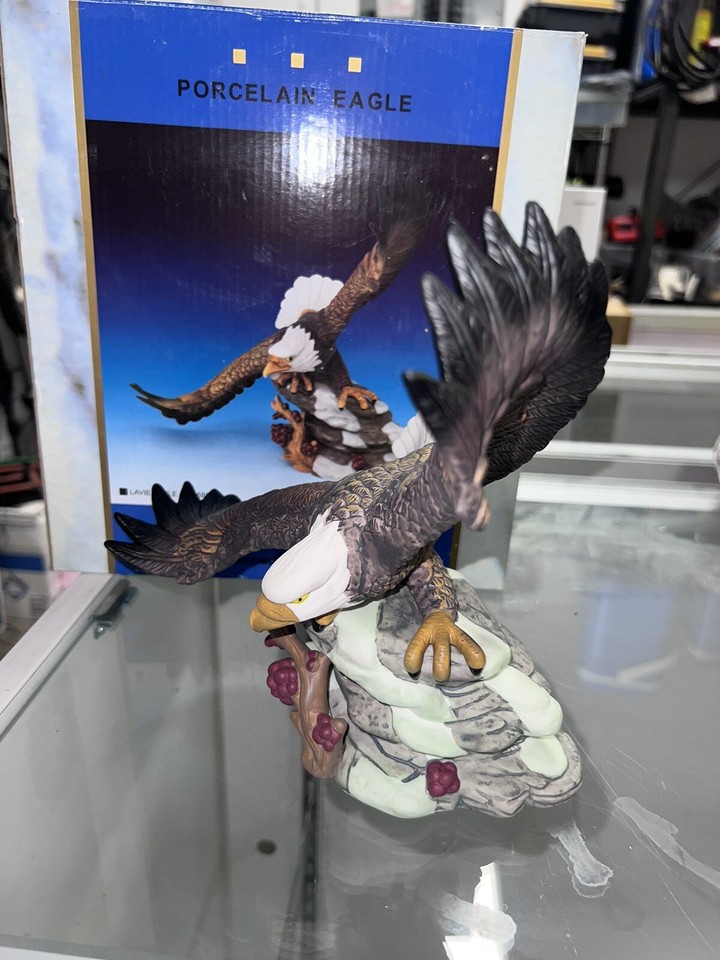 THE ABBEY COLLECTION BY LA VIE BALD EAGLE FIGURINE | eBay