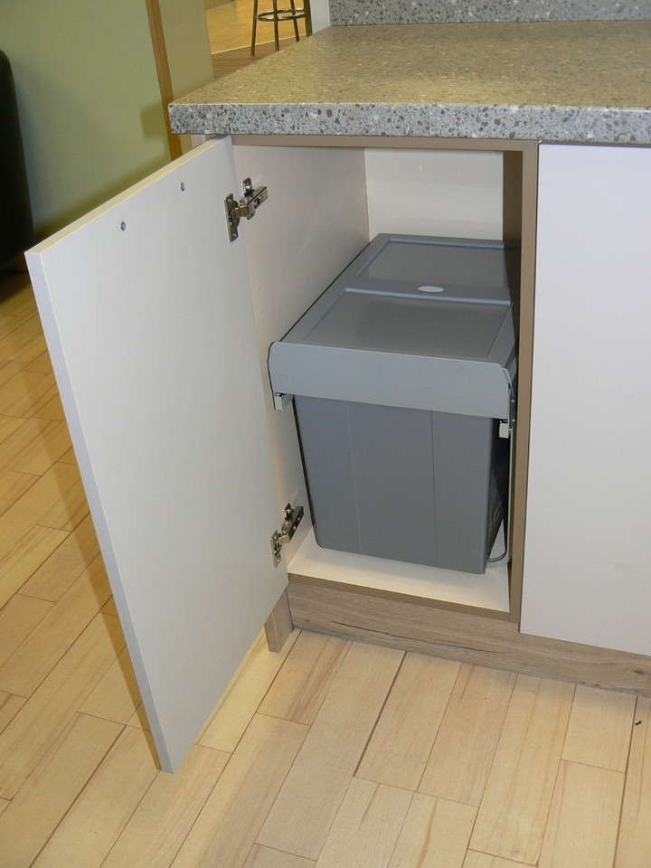 Pull out Soft Close 40 Litre Recycling Kitchen Waste Bin 400mm (2 ...