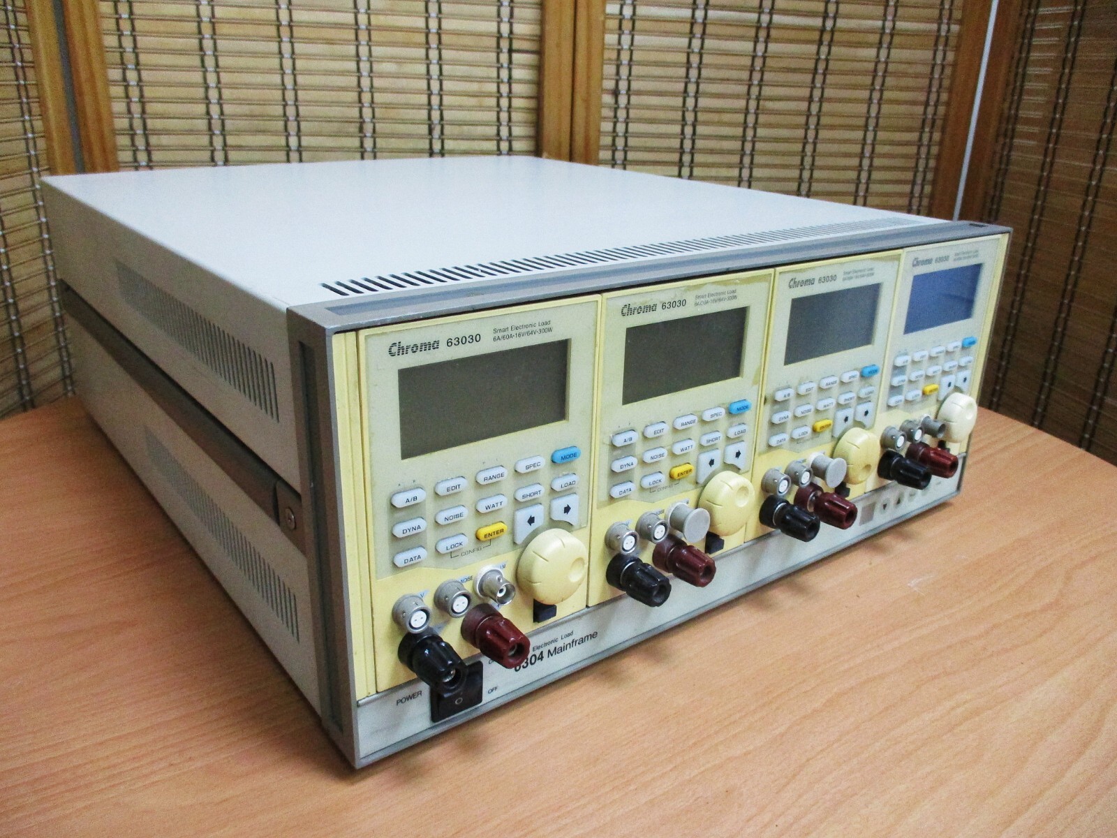 【Kang Rong Scientific】Chroma 6304+63030*4 60V/60A/300W*4 DC Electronic ...