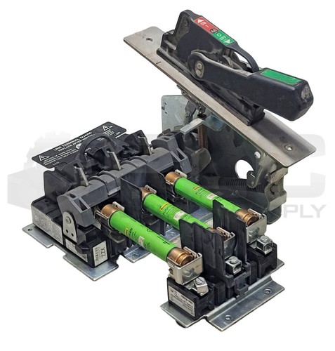 ALLEN BRADLEY 1494V-DS30/D FUSIBLE SWITCH ASSEMBLY W/ 1494V-FS30 W/ (3 ...