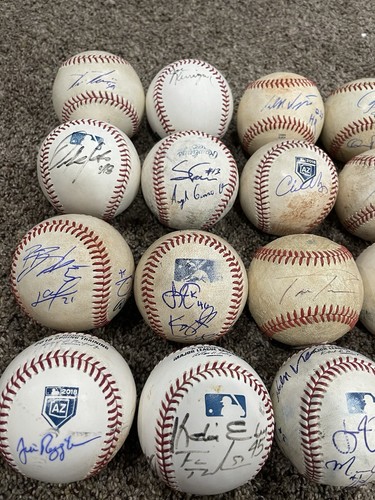 LOT OF 16 AUTOGRAPHED SIGNED BASEBALLS 2015-18 Minor & major league ...