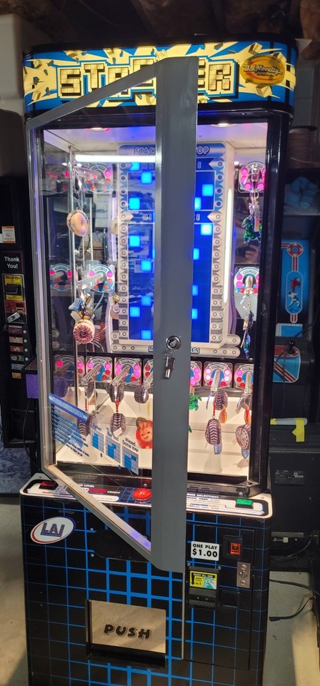 STACKER by LAI Games Club Prize Redemption Arcade Vending Machine Works ...