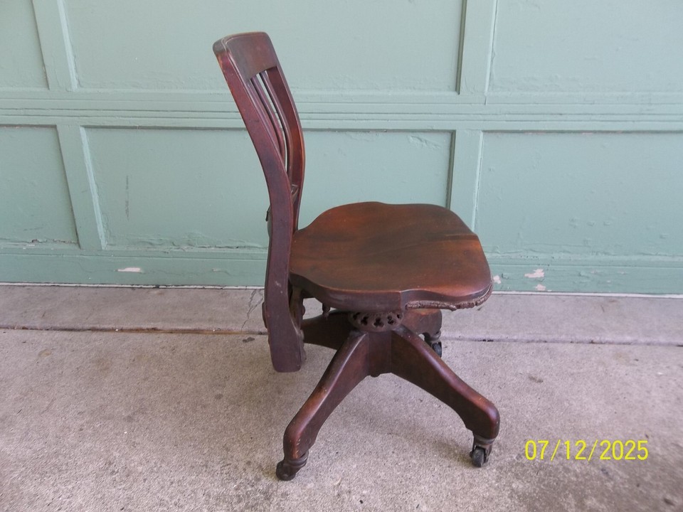 Antique 1914 Milwaukee Chair Company Rolling Adjustable Office/ Banker ...