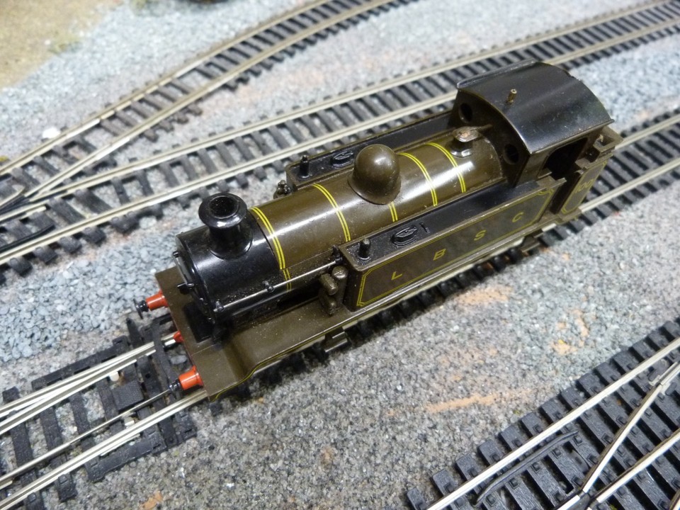 Hornby LBSC class E2 0-6-0T loco R353 for OO gauge model train set ...