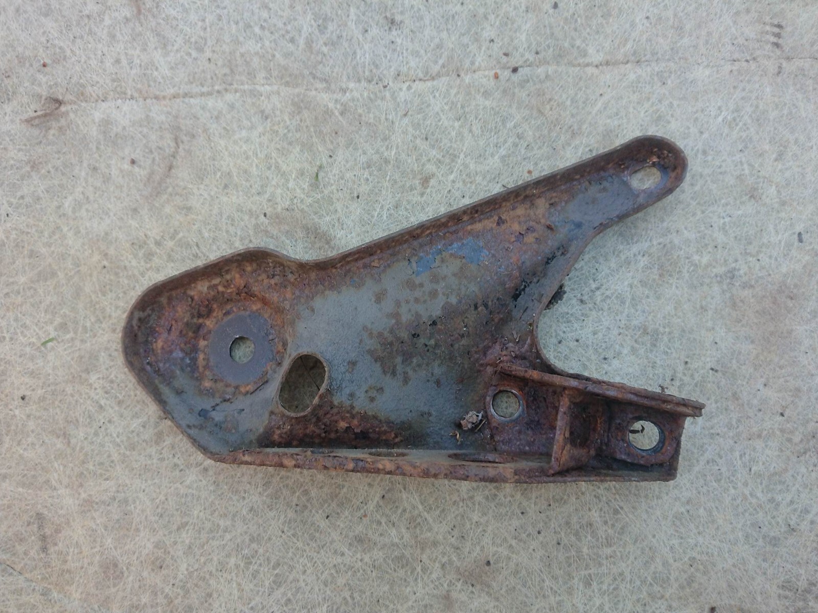 JAGUAR XJ6 X300 X308 SOVEREIGN 94-02y REAR WHEEL SUSPENTION BRACKET LH ...