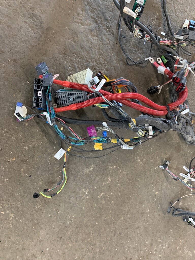 Freightliner DD13 Complete Engine to Cab Wiring Harness from 2019 ...