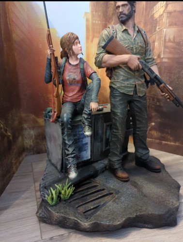 The Last Of Us Post Pandemic Statue With Box | eBay