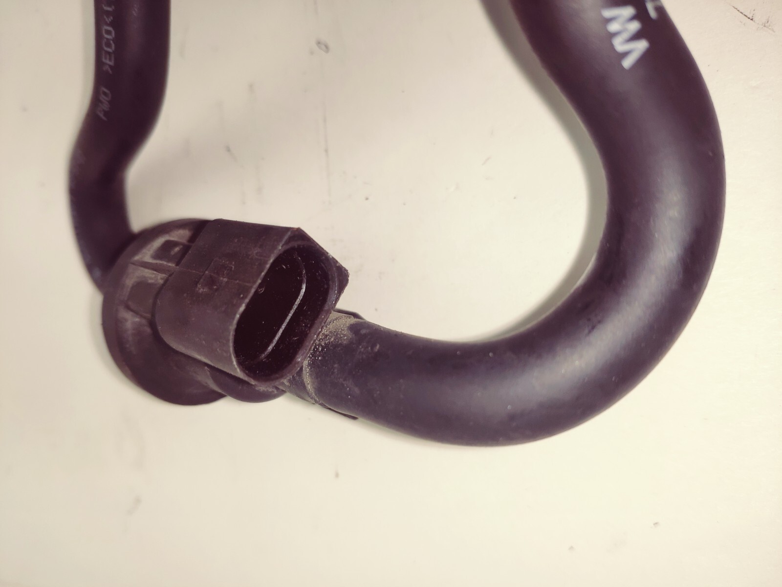 2008 AUDI Q7 4.2 VAPOR CANISTER PURGE SOLENOID VALVE W/ HOSE 06E906517A ...