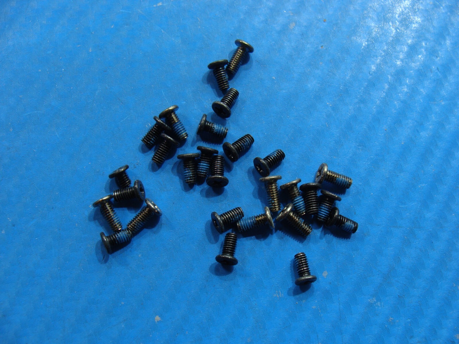 HP Pavilion 15-b142dx 15.6" Genuine Laptop Screw Set Screws for Repair ...