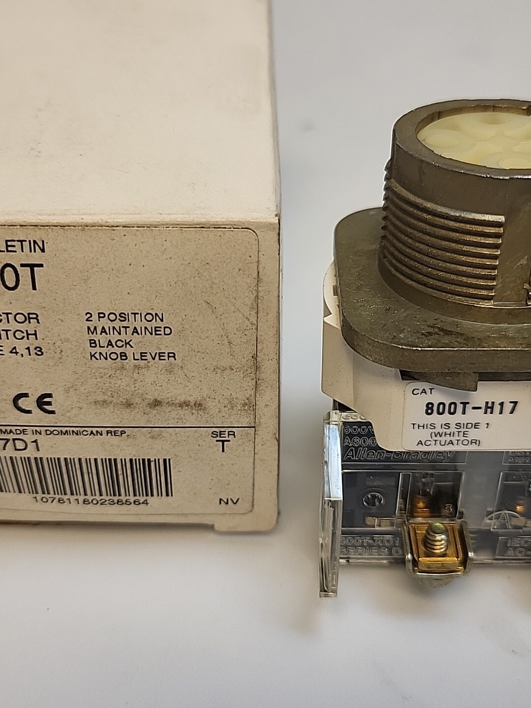 Allen Bradley 800T-H17D1 Series T, 2 Position Selector Switch | eBay
