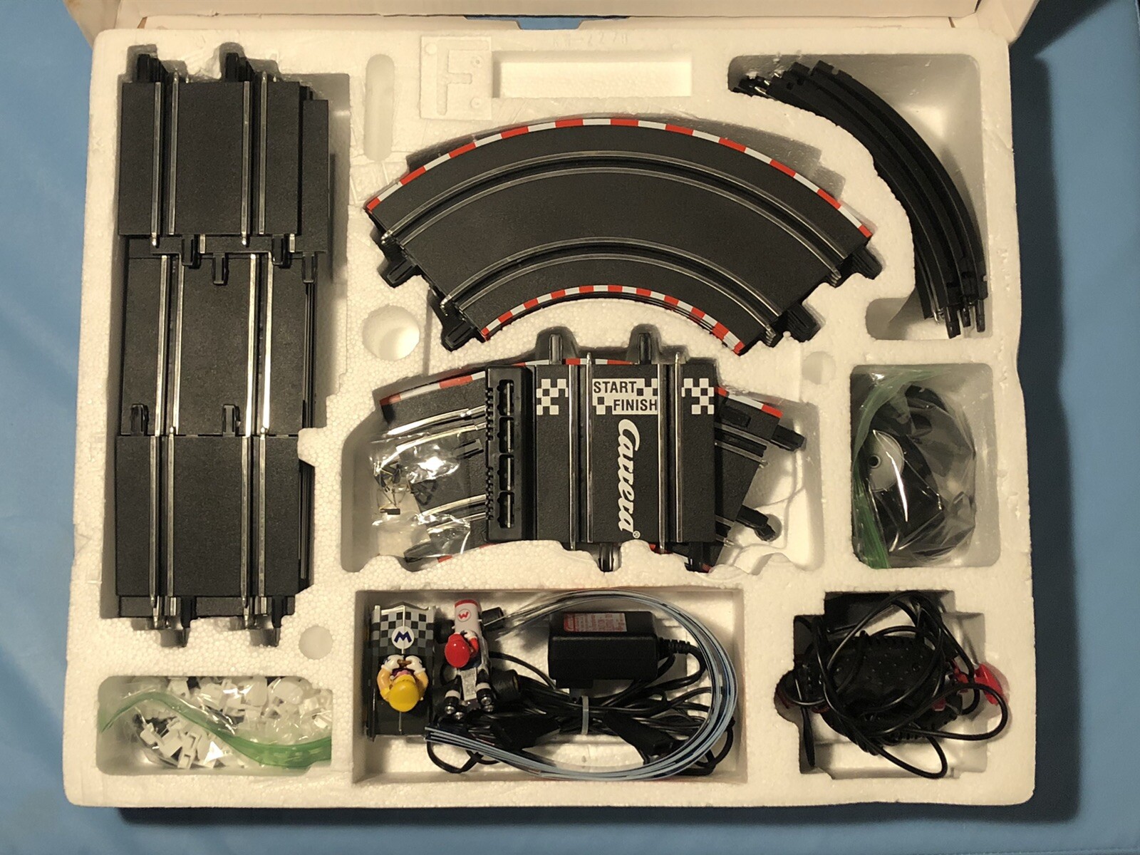 2007 Carrera Go!!! MARIO KART DS Slot Car Racing System #62038 in Box~1 ...