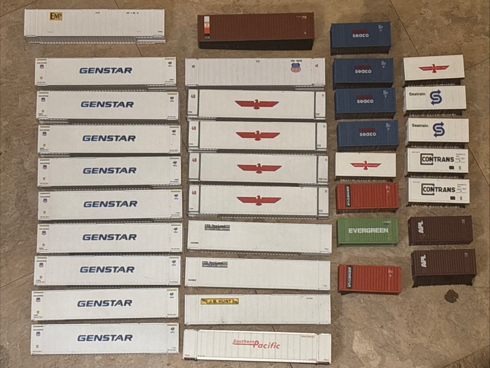 Lot - 35 HO 1:87 Shipping Containers GENSTAR, APL, Seaco, APC, J.B Hunt ...