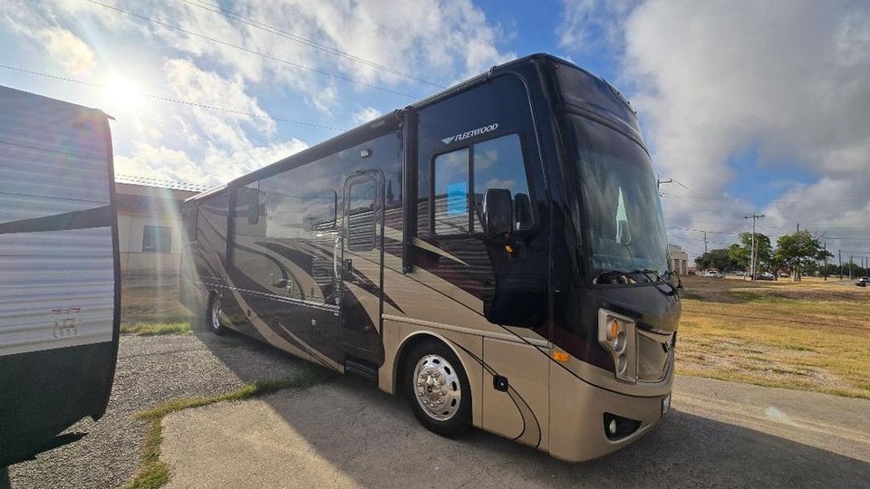 2017 Fleetwood Pace Arrow 36U 37' Class A Motorhome C60178049 | eBay