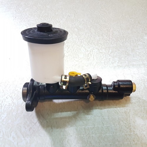 Brake Master Cylinder Assembly Toyota 4K KE70 K75 TE71 TE72 AE71 CE70 ...