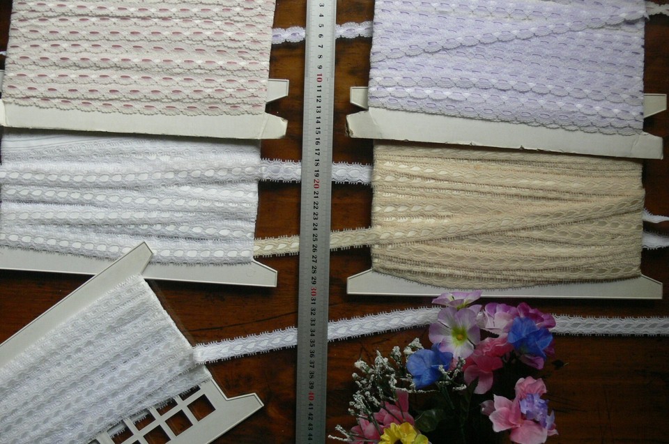IVORY Lace Scallop Edges 15mmWide Threaded3mm PINK SATIN Insert 5.5 Met ...