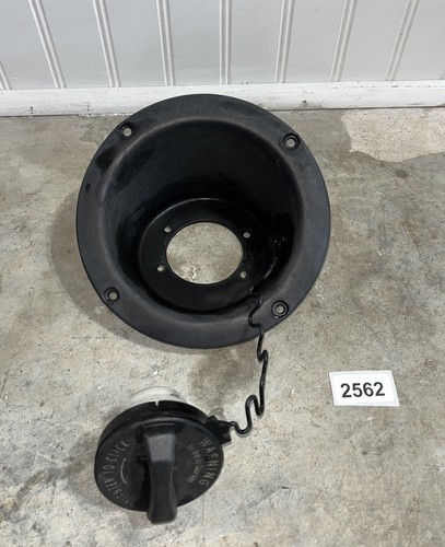 Jeep Wrangler TJ LJ 1997-2006 OEM Gas Fuel Filler Bezel and Cap #2562 ...