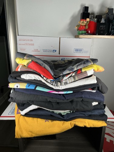 Reseller Lot Of 20-25 Graphic Tees Bundle Wholesale Adult Tshirt Bulk ...