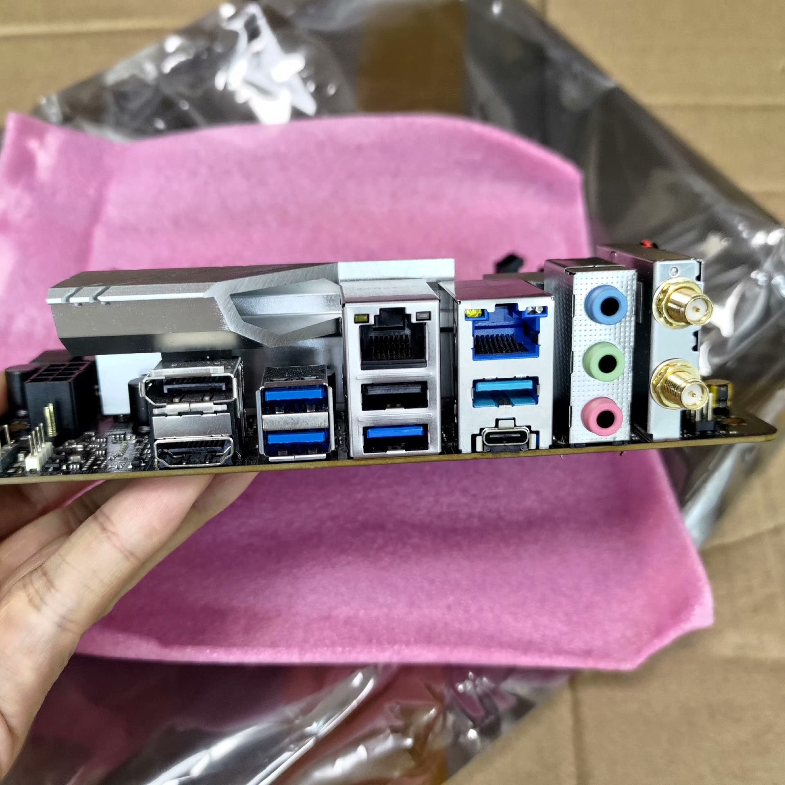 FOR ASROCK Z590M-ITX/ax LGA 1200 DDR4*2 64GB HDMI DisplayPort 1.4 ...