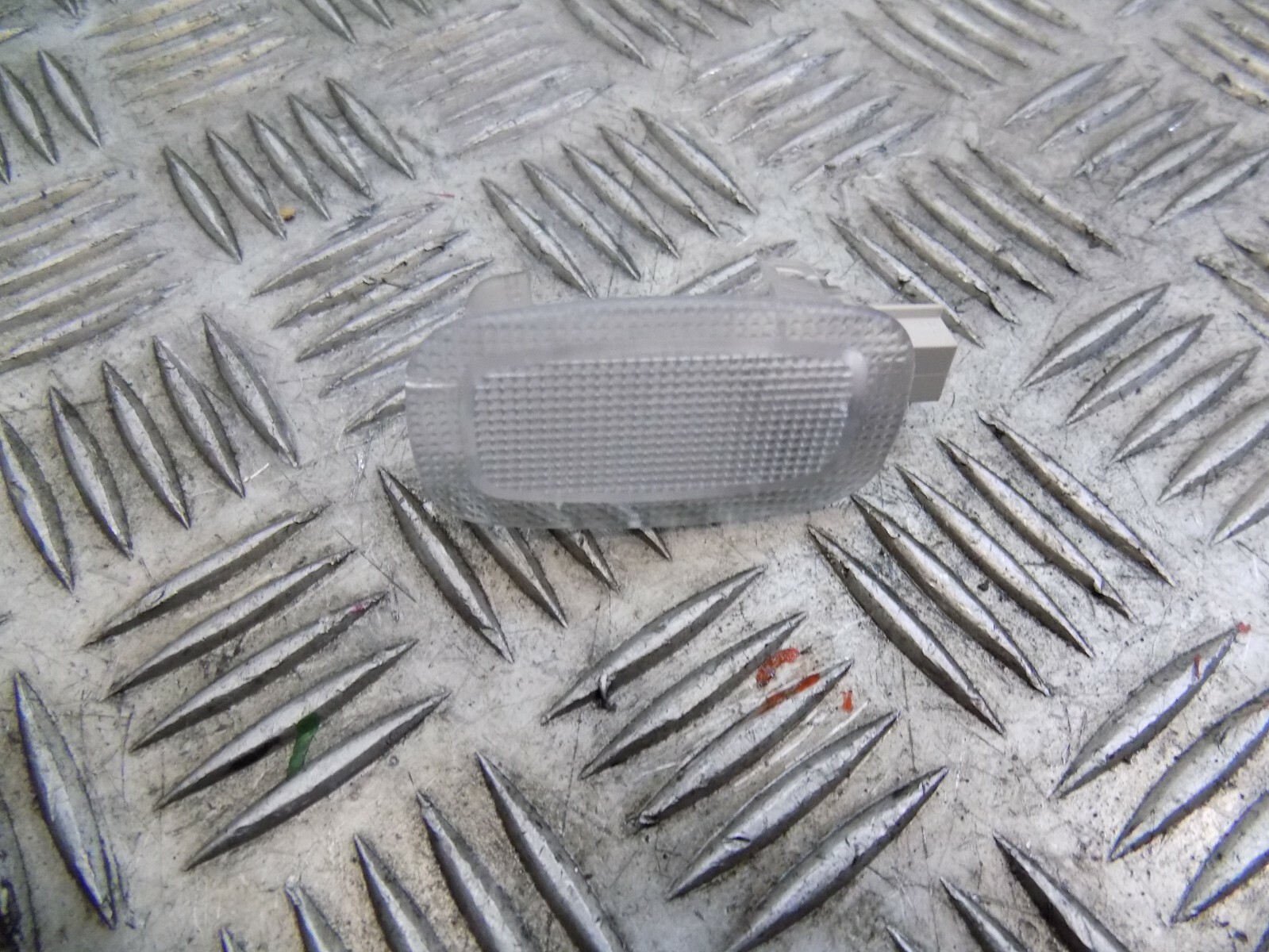 Mercedes Classe A W169 Illuminazione Interni Handschuhfa A2218200401 | eBay