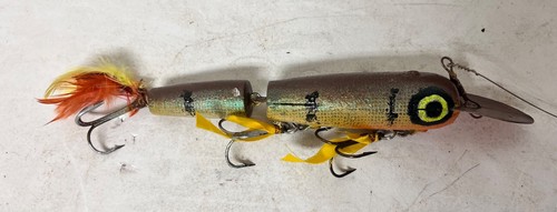Vintage folk art JOINTED MUSKY fishing lure made by Marvin Bray ...