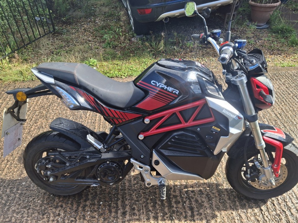 Lexmoto Cypher Electric Motorcycle 50cc 2024 Model CASH ONLY READ ...