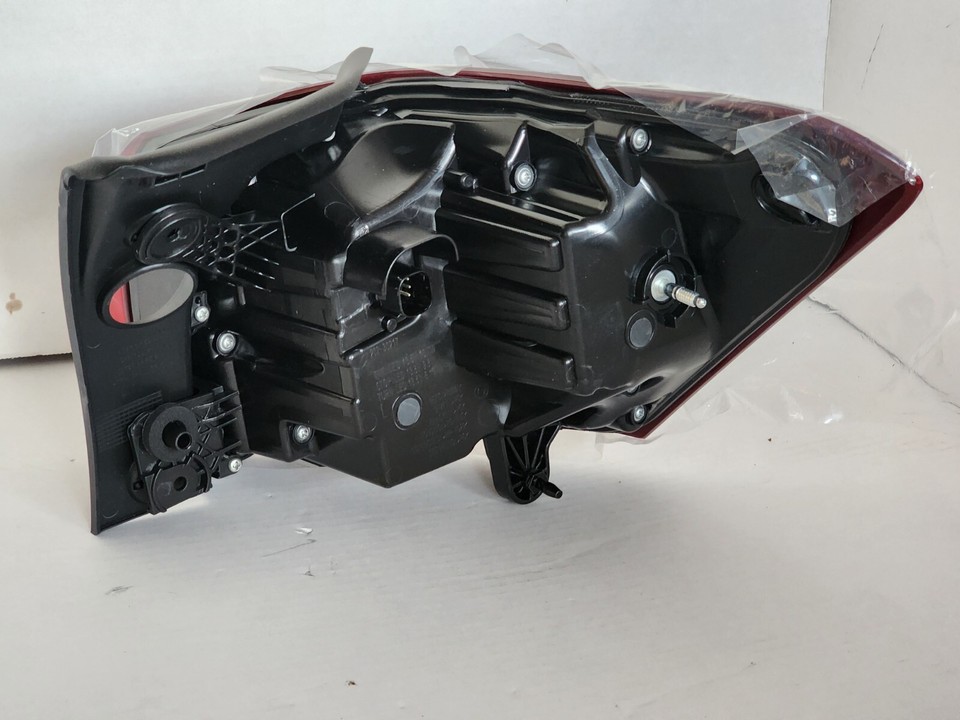 For 2022-23 Chevy Equinox Left LED Taillight Tail Lamp Outer Rear Light ...