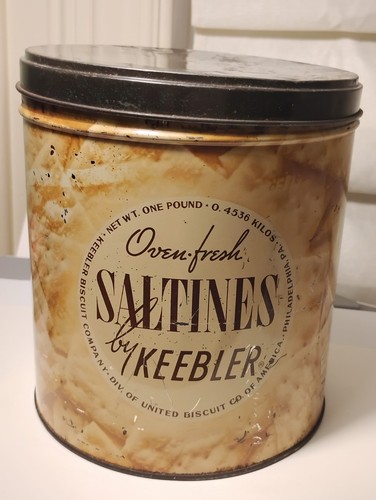 Vintage KEEBLER Oven-fresh SALTINES Tin Canister Philadelphia, PA Tan ...
