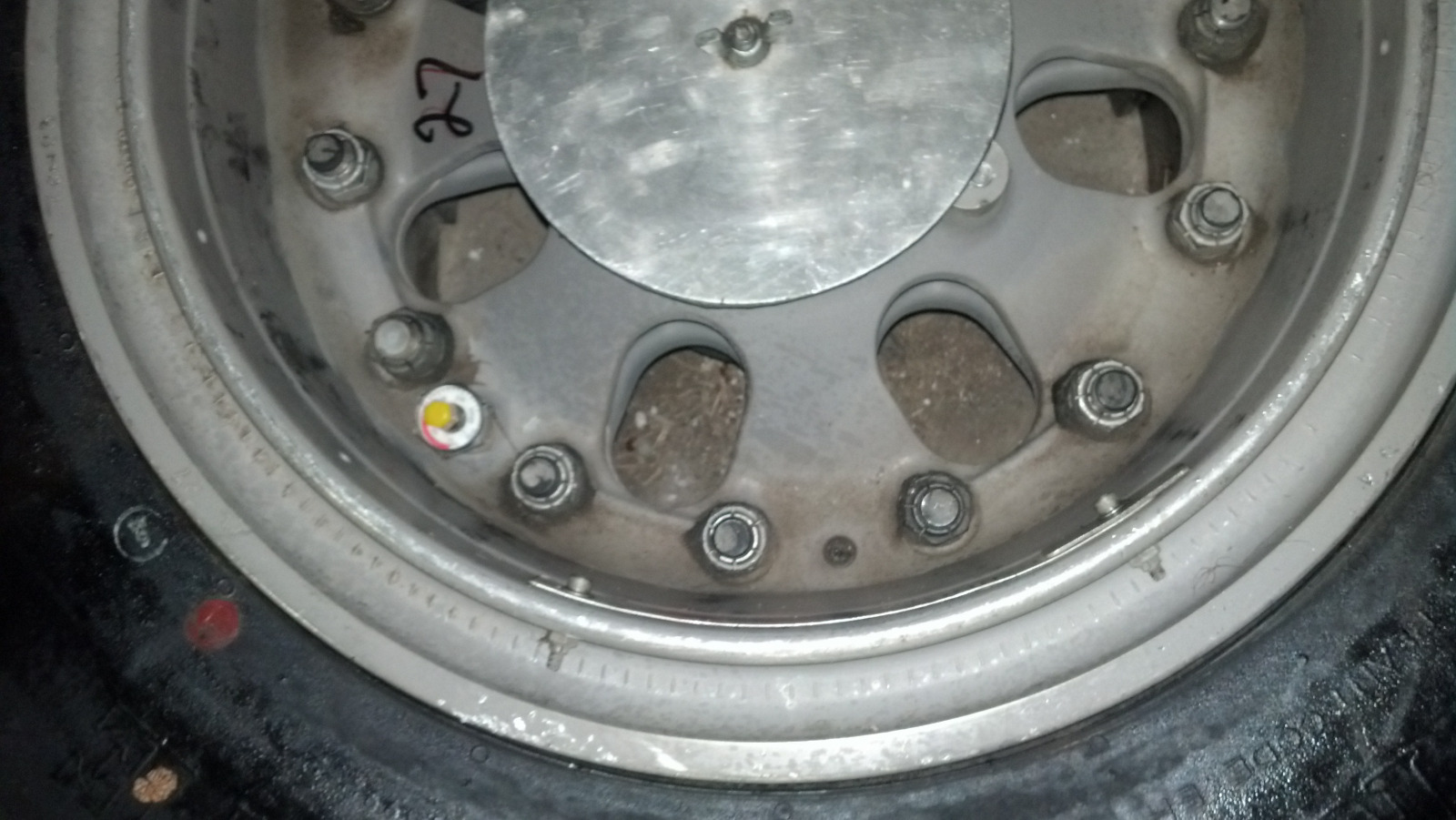 Bridgestone Aircraft Tire 40x14 - 24ply With B-737 Main Wheel and ...